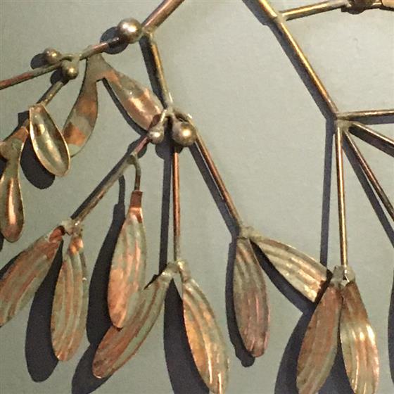 Rustic Metal Mistletoe Bunch